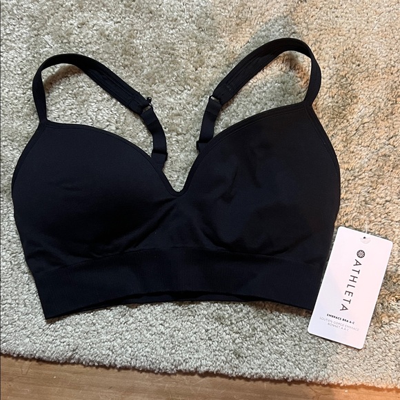 Athleta | Intimates & Sleepwear | Womens Size Xs Embrace Bra Black Cup ...